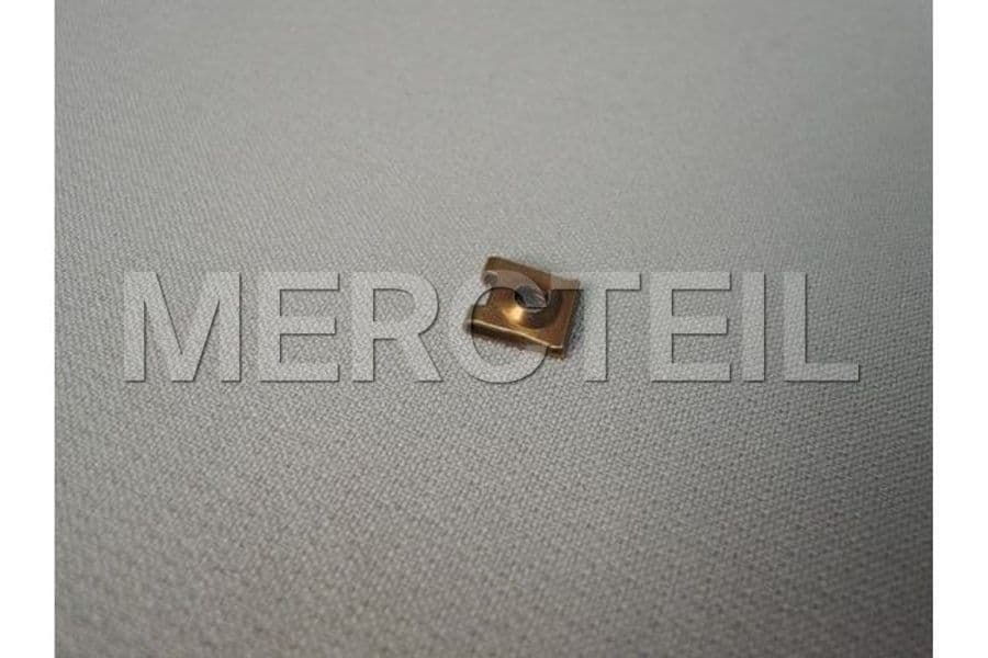 Buy the spare part Mercedes-Benz A0019945545 lock