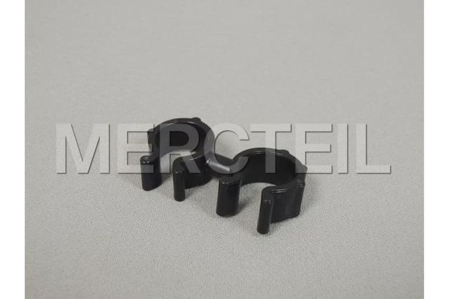 Buy the spare part Mercedes-Benz A0019952765 clamp