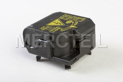 Buy the spare part Mercedes-Benz A0028202526 control unit