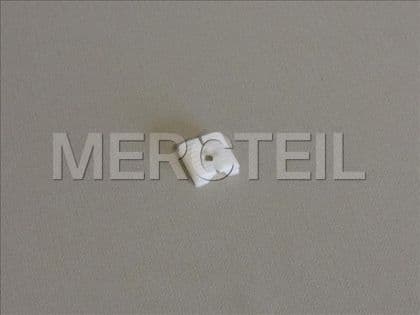 Buy the spare part Mercedes-Benz A0029880781 fastener button