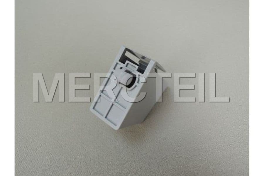 Buy the spare part Mercedes-Benz A0029910071 mounting clip