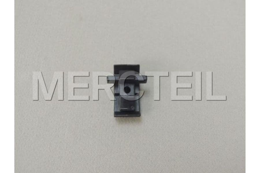 Buy the spare part Mercedes-Benz A0029944445 nut
