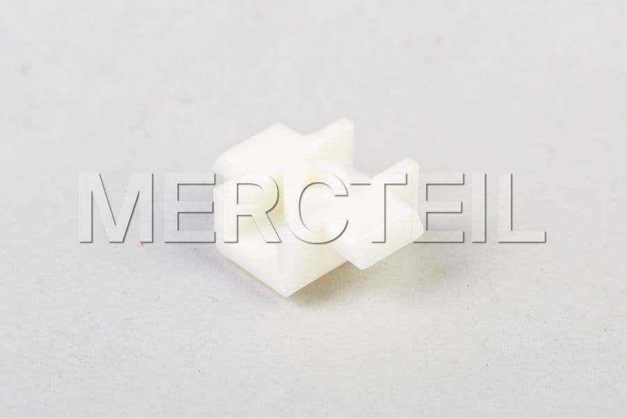 Buy the spare part Mercedes-Benz A0029947545 lock clip