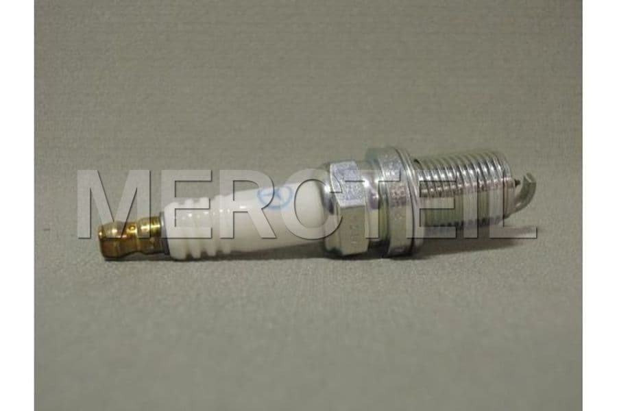 Buy the spare part Mercedes-Benz A0031599403 spark plug