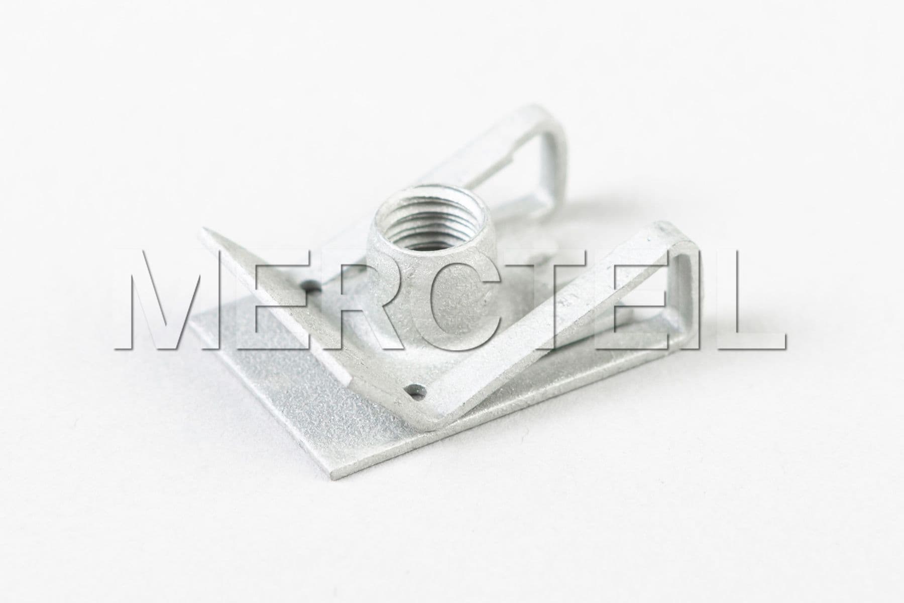 Kaufen Sie das Ersatzteil Mercedes-Benz A0039941745 clipsmutter