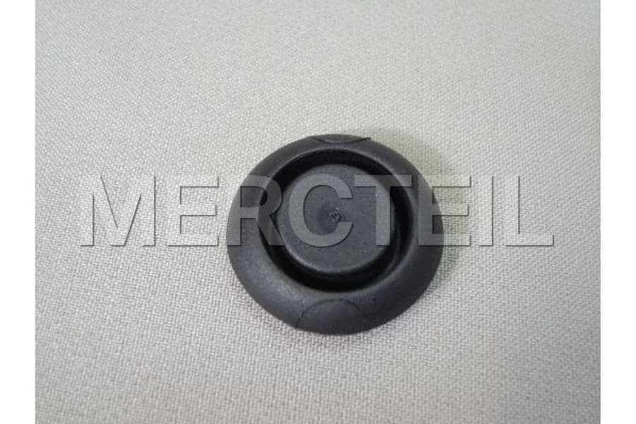Buy the spare part Mercedes-Benz A0039981450 plug