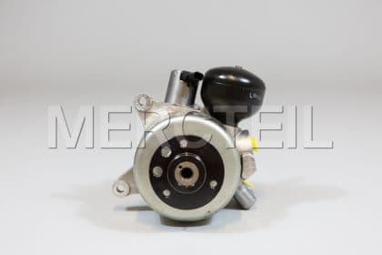 Buy the spare part Mercedes-Benz A0054667101 hydraulic pump