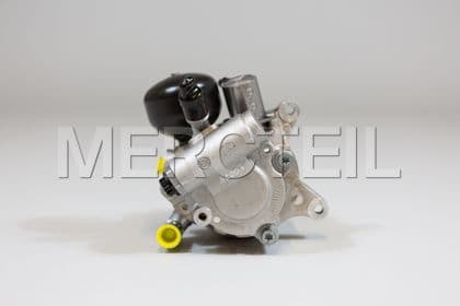 Buy the spare part Mercedes-Benz A0054667101 hydraulic pump