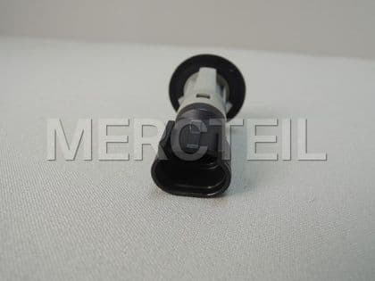 Buy the spare part Mercedes-Benz A0058207610 switch