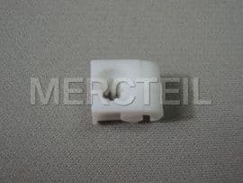 Buy the spare part Mercedes-Benz A0069881978 clip