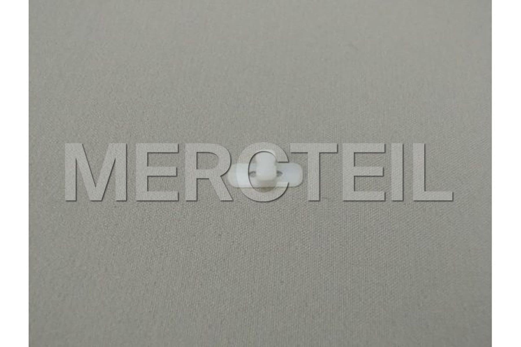 Buy the spare part Mercedes-Benz A0069887478 ornamental molding clip