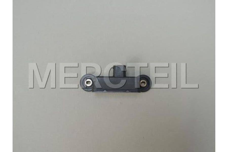 Buy the spare part Mercedes-Benz A0075420418 sensor cluster