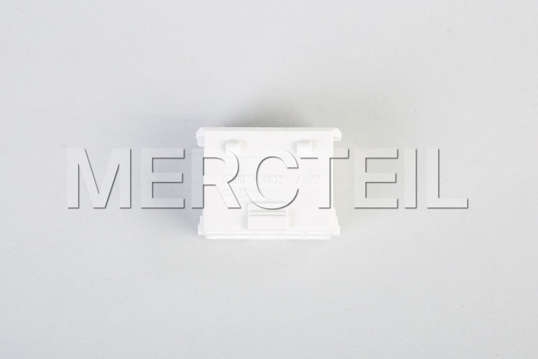 Buy the spare part Mercedes-Benz A0075456026 receptacle housing