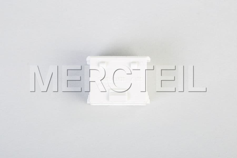 Buy the spare part Mercedes-Benz A0075456026 receptacle housing
