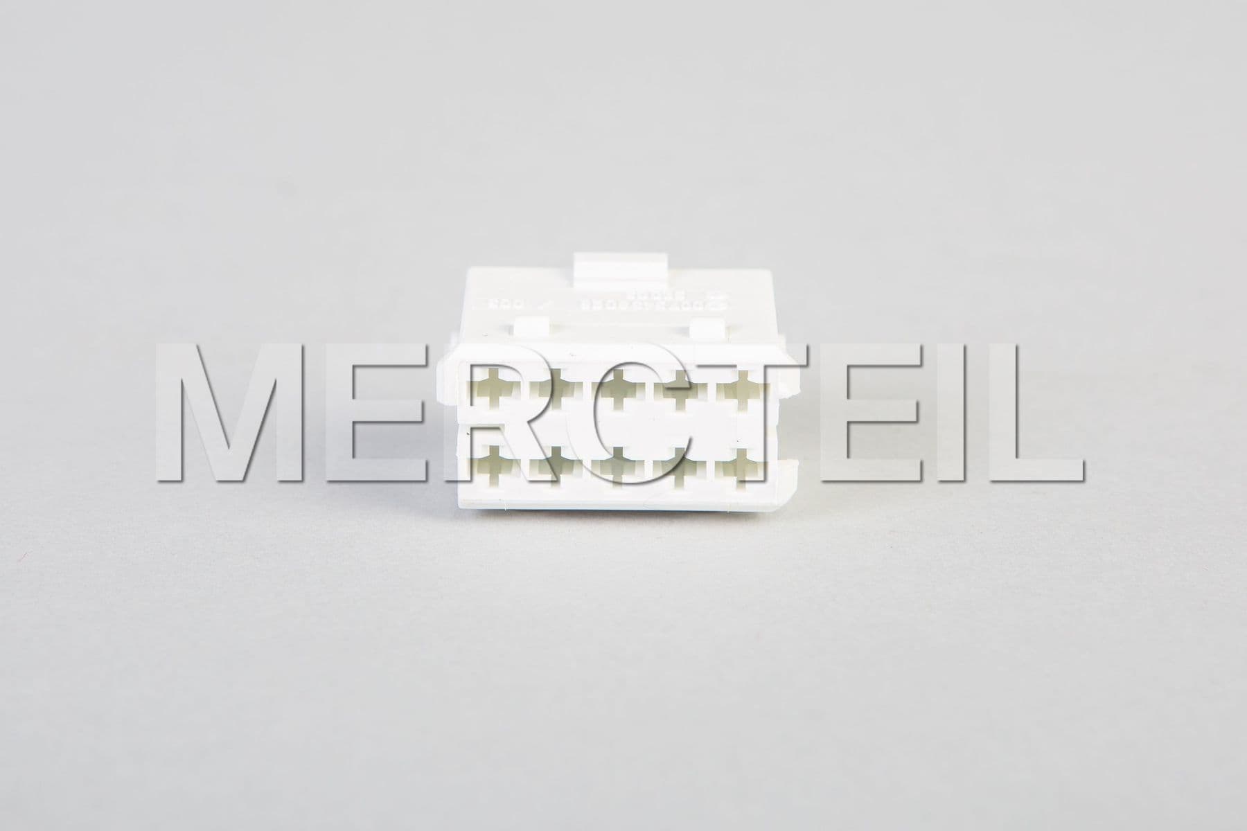 Buy the spare part Mercedes-Benz A0075456026 receptacle housing
