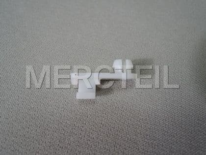 Buy the spare part Mercedes-Benz A0079884278 clip