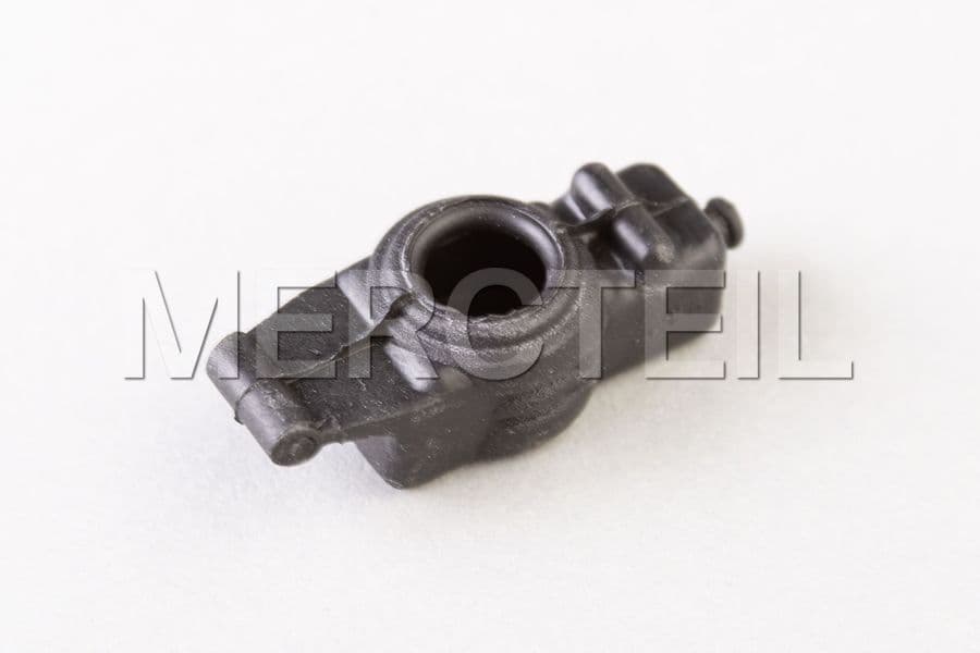 Buy the spare part Mercedes-Benz A0089970781 grommet