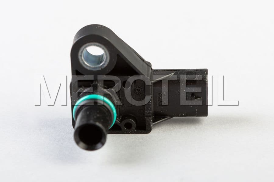 Buy the spare part Mercedes-Benz A0091533328 pressure gauge converter