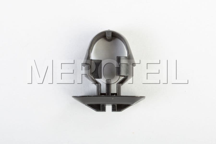 Buy the spare part Mercedes-Benz A0099884278 mounting clip