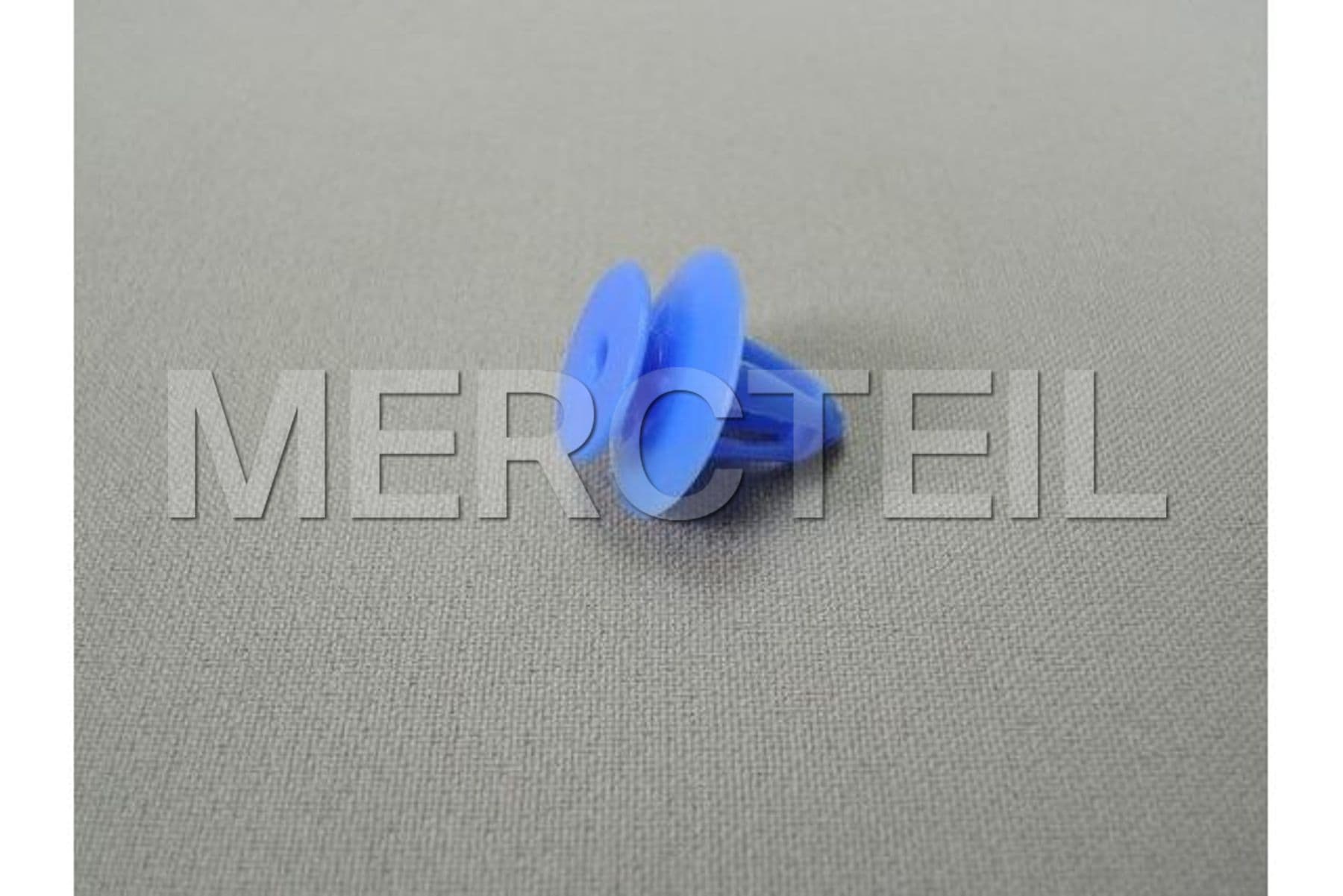 Buy the spare part Mercedes-Benz A0109883278 clip