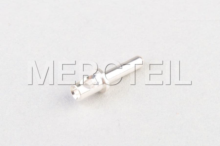 Buy the spare part Mercedes-Benz A0115451628 plug socket