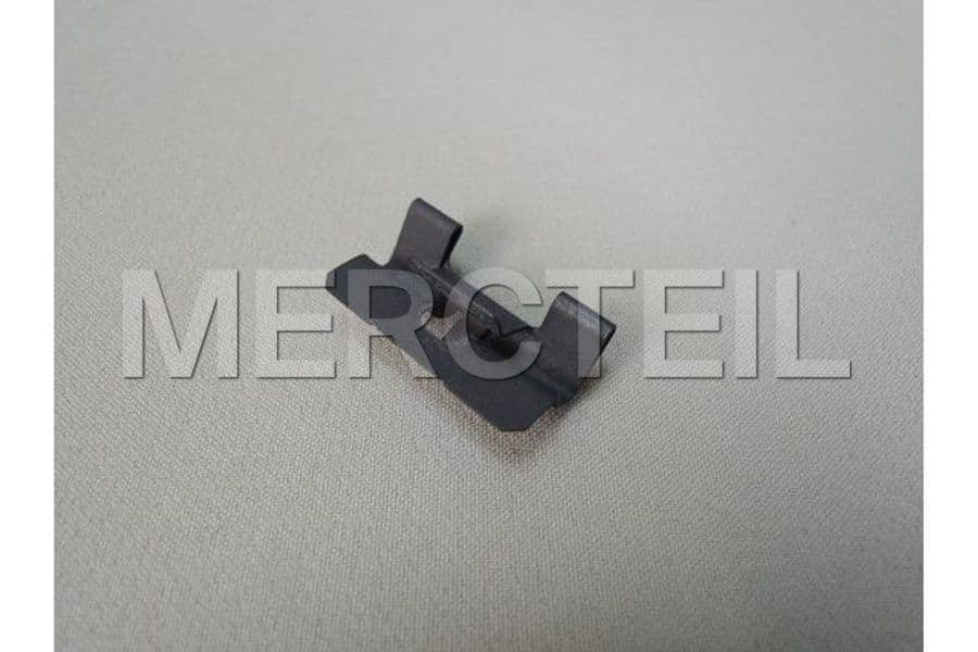 Buy the spare part Mercedes-Benz A0129883778 clip