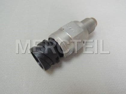 Buy the spare part Mercedes-Benz A0155422417 sender unit