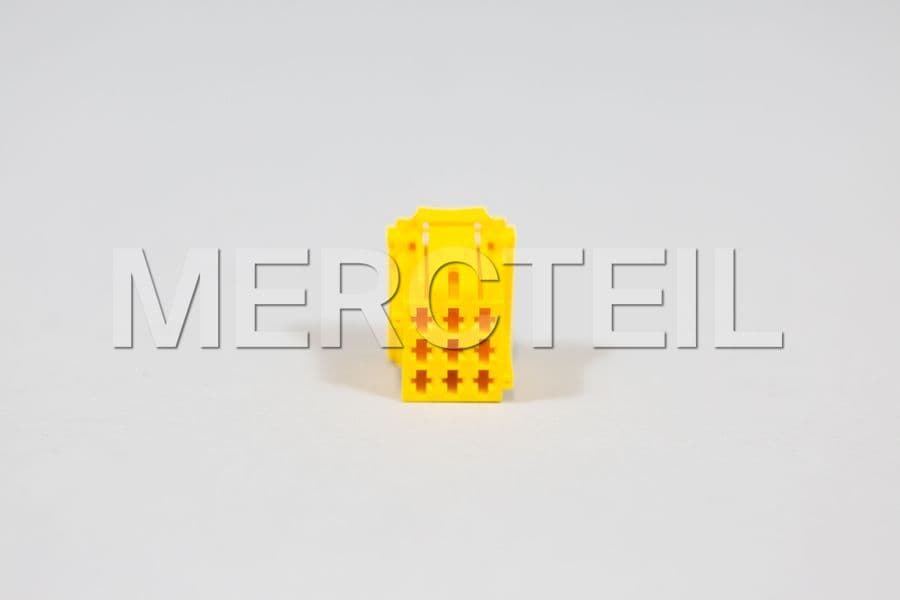 Buy the spare part Mercedes-Benz A0235452226 connector housing
