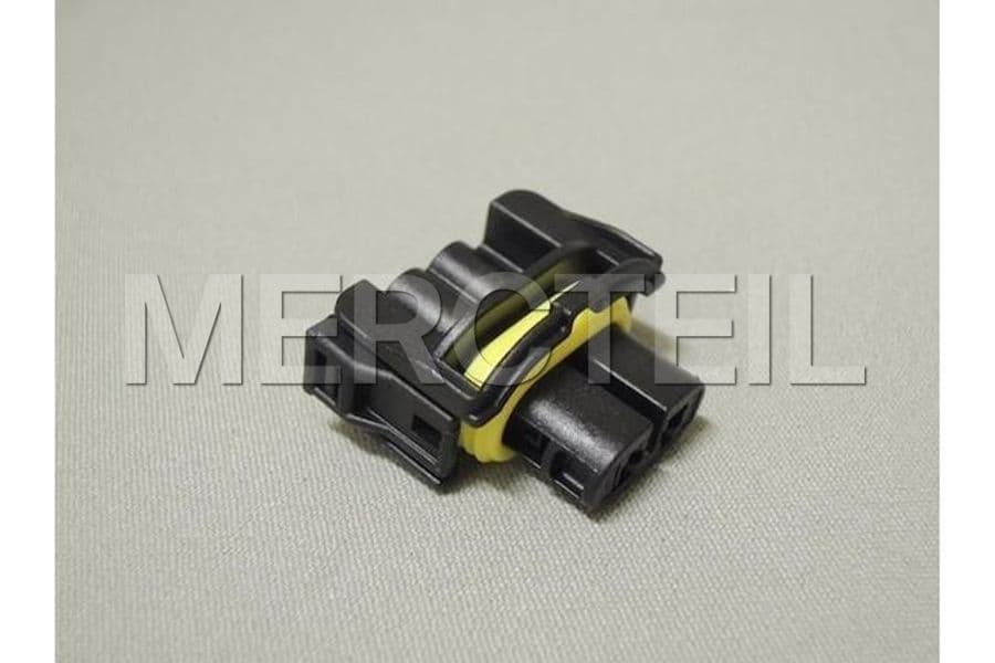 Buy the spare part Mercedes-Benz A0405456328 plug