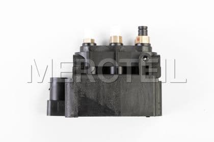 Buy the spare part Mercedes-Benz A0993200058 valve block