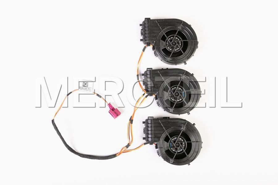 Buy the spare part Mercedes-Benz A0999064802 fan