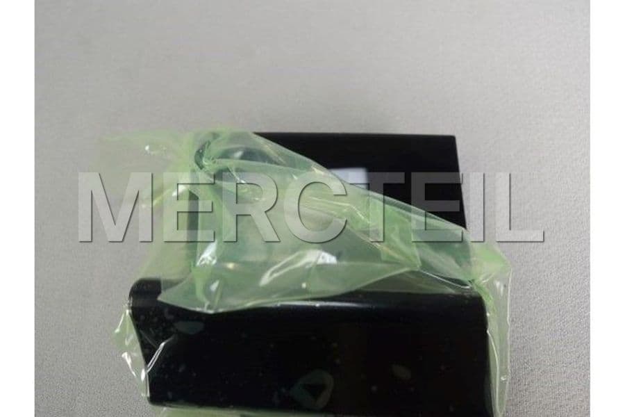 Buy the spare part Mercedes-Benz A1178850601 cover towing eye