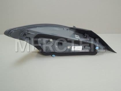 Buy the spare part Mercedes-Benz A1179064000 rear lamp combination