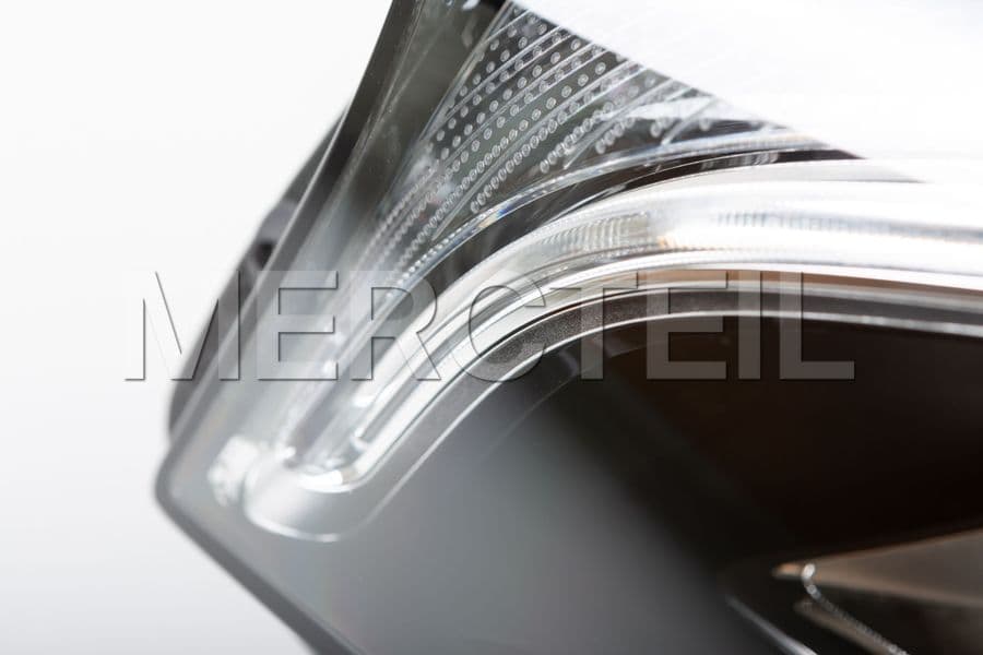 Buy the spare part Mercedes-Benz A1179067800 headlamp unit