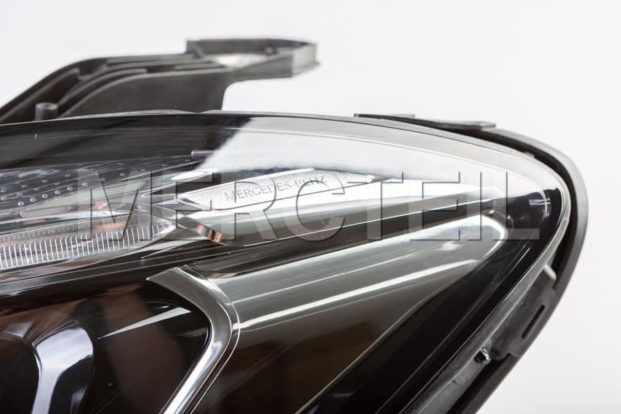 Buy the spare part Mercedes-Benz A1179067800 headlamp unit