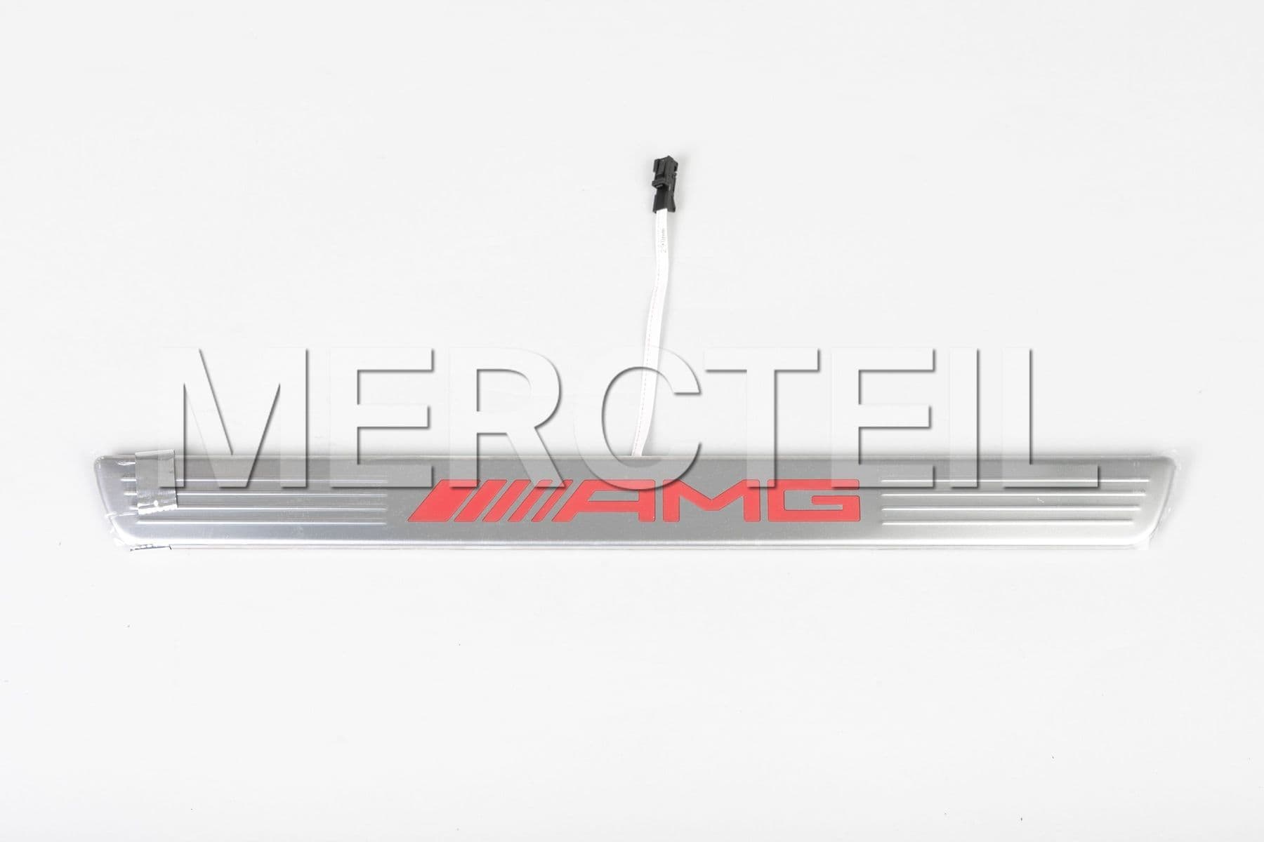 Buy the spare part Mercedes-Benz A1186808100 cover rail