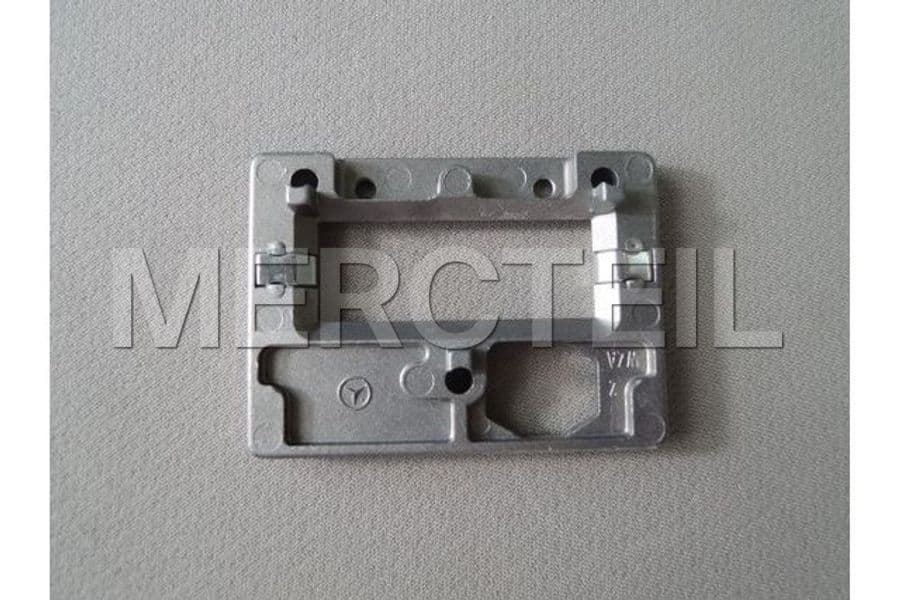 Buy the spare part Mercedes-Benz A1248100711 bracket roof metal