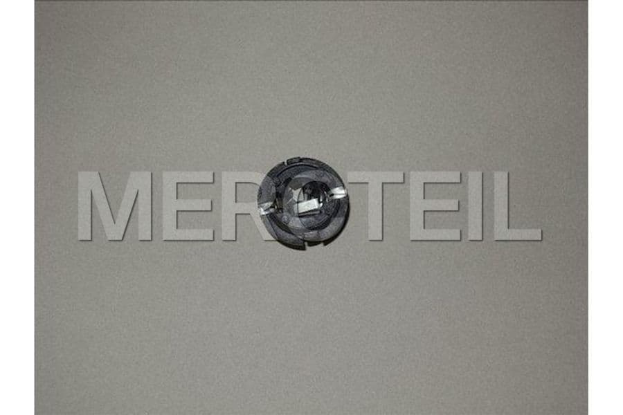 Buy the spare part Mercedes-Benz A1408260182 lamp socket