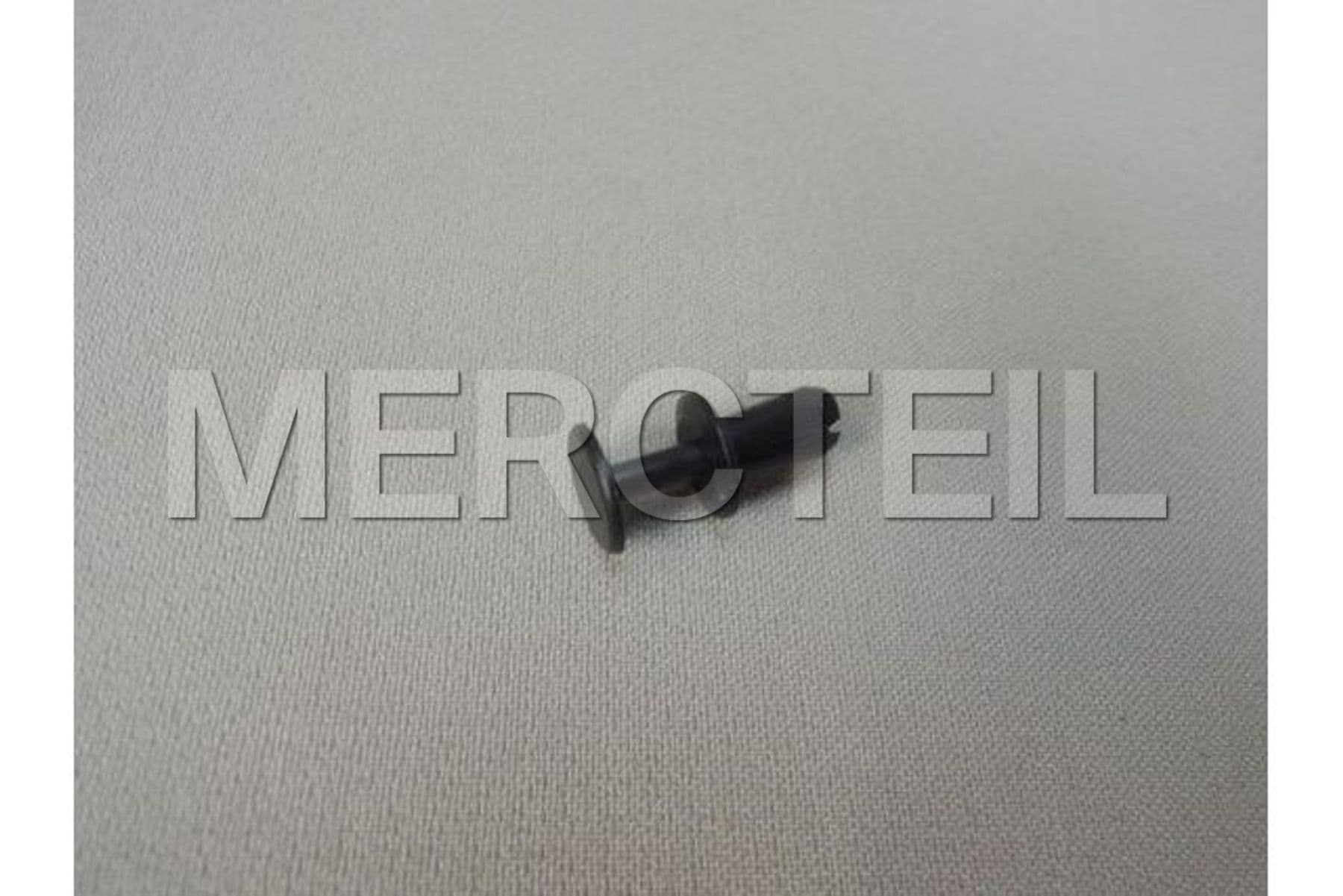 Buy the spare part Mercedes-Benz A14099005929051 rivet