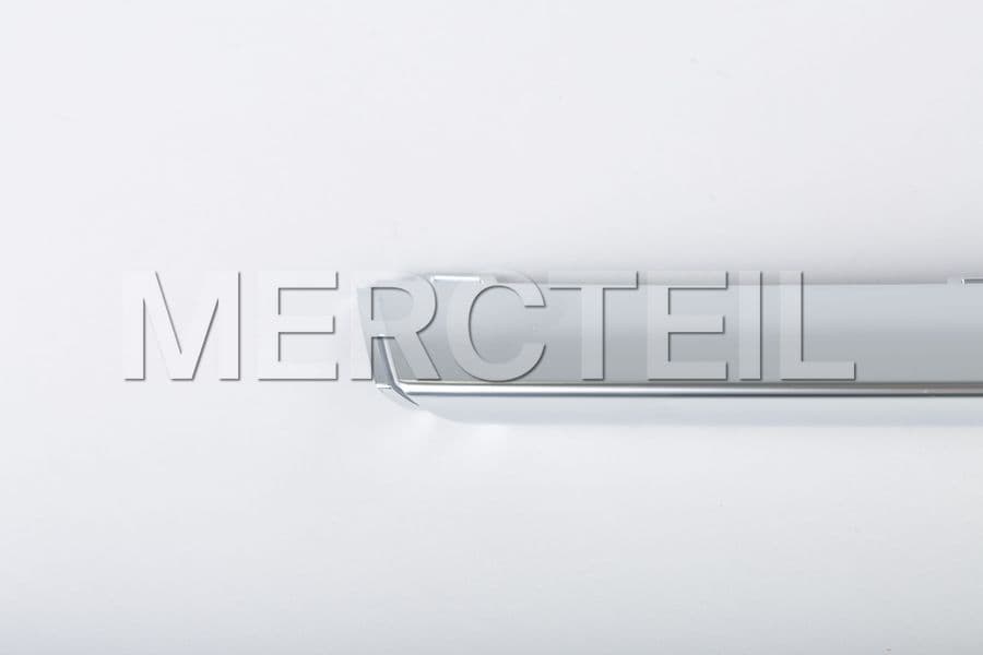 Buy the spare part Mercedes-Benz A1568852601 ornamental molding