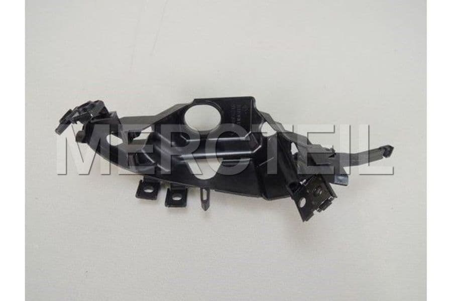 Buy the spare part Mercedes-Benz A1638201112 covering