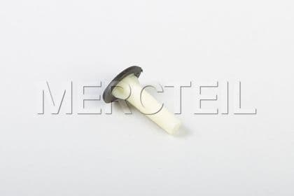 Buy the spare part Mercedes-Benz A1646981530 plug