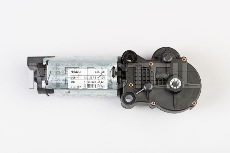 Buy the spare part Mercedes-Benz A1648202342 electric motor