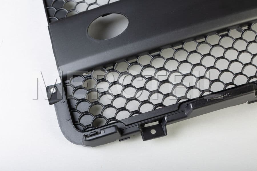 Buy the spare part Mercedes-Benz A1648850853 covering