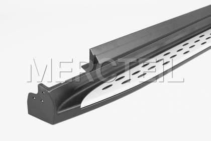 Buy the spare part Mercedes-Benz A1666900075 step