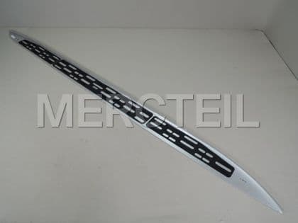 Buy the spare part Mercedes-Benz A1666900375 step insert