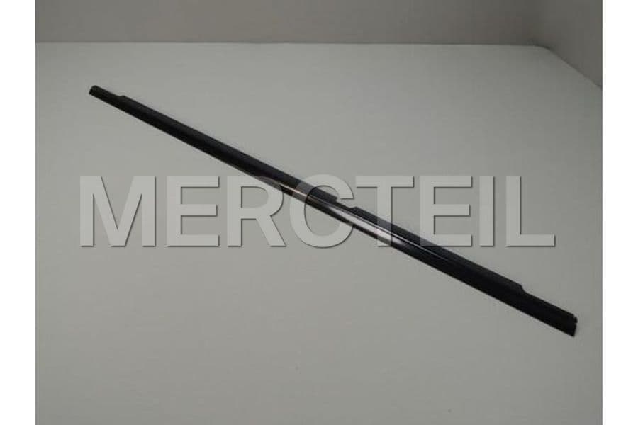 Buy the spare part Mercedes-Benz A1667354100 sealing rail