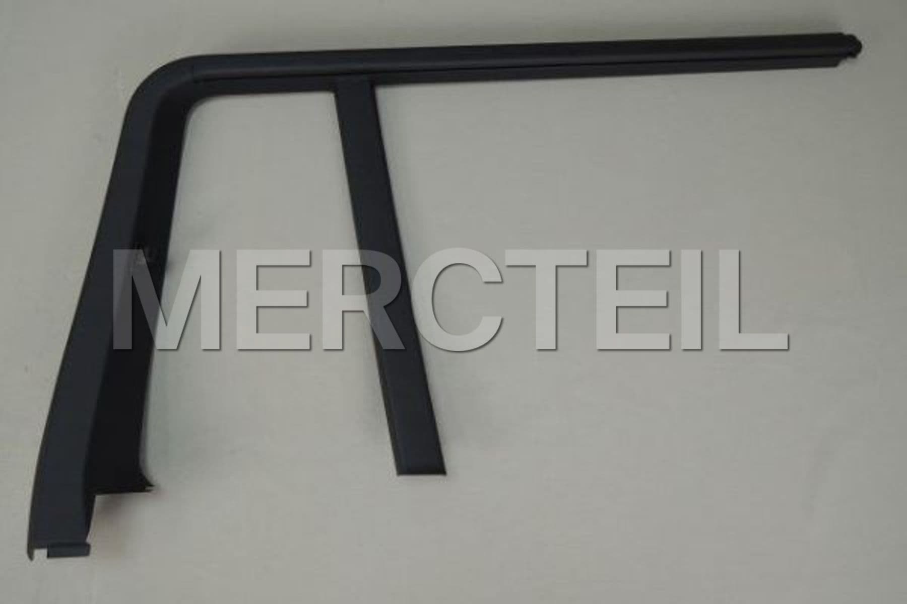 Buy the spare part Mercedes-Benz A16673713809051 paneling window frame