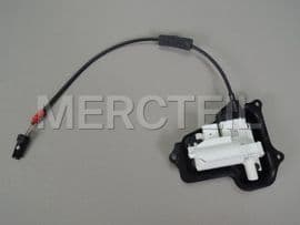 Buy the spare part Mercedes-Benz A1667600800 electrical closing aid