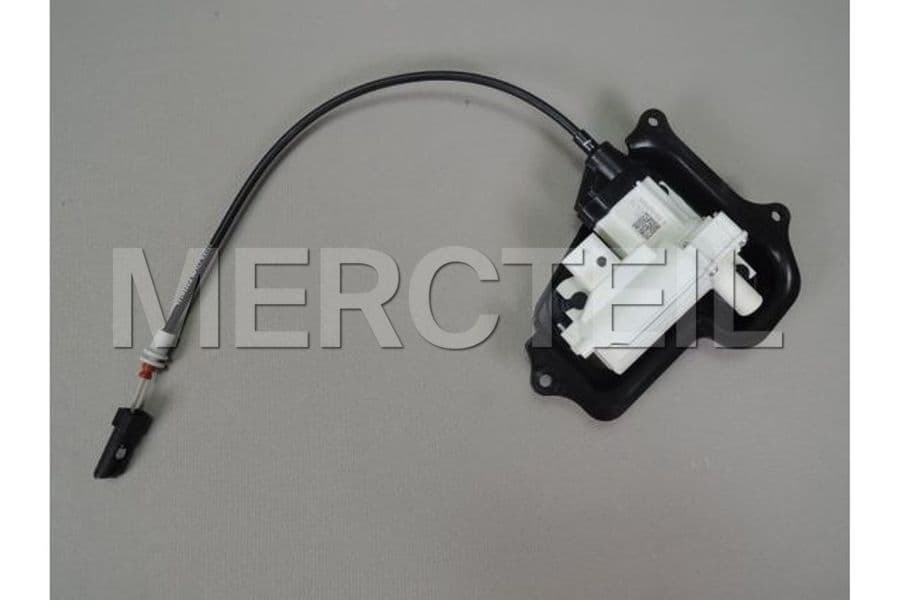 Buy the spare part Mercedes-Benz A1667601000 electrical closing aid